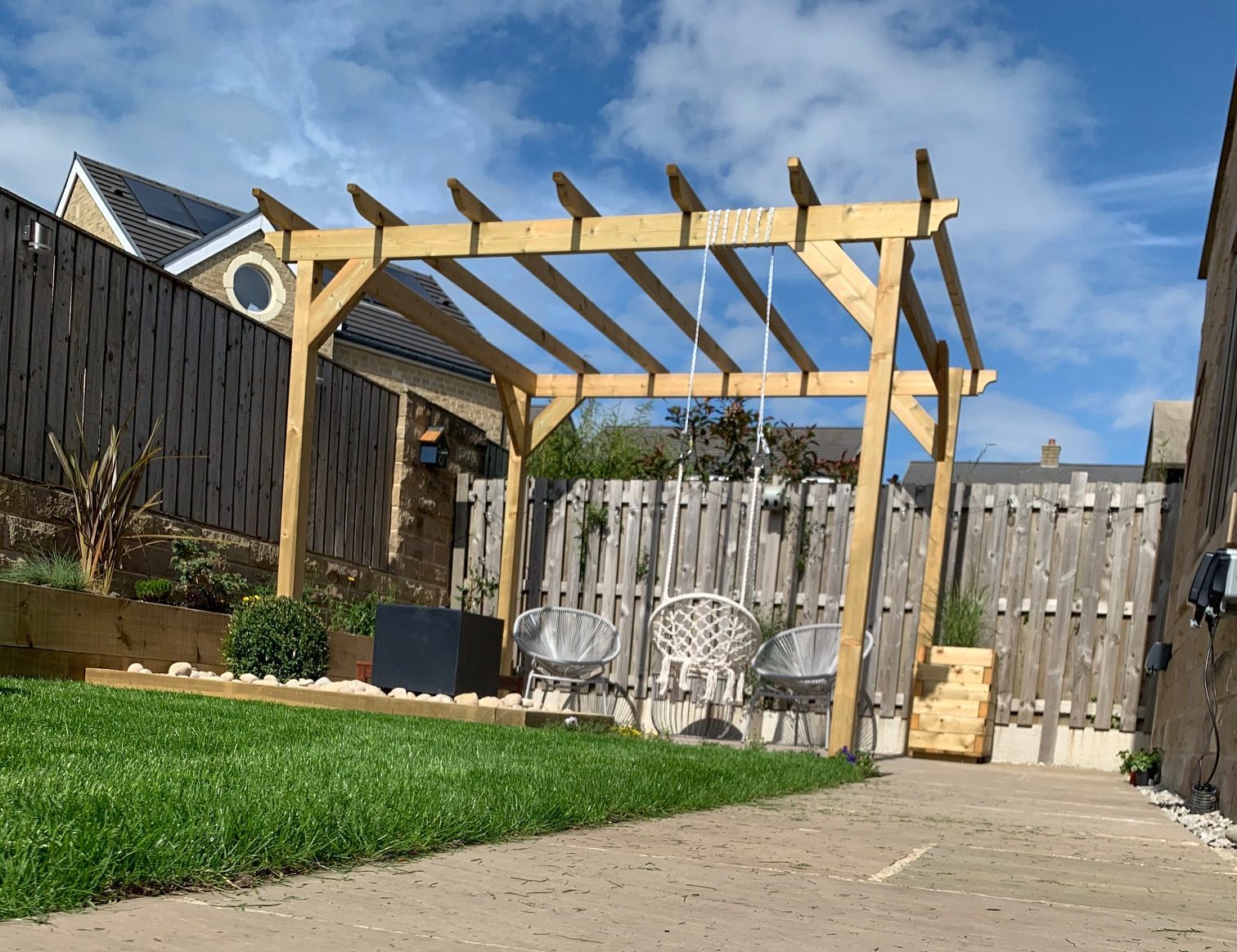 Garden Structures - Expert installation in Bradford and Halifax